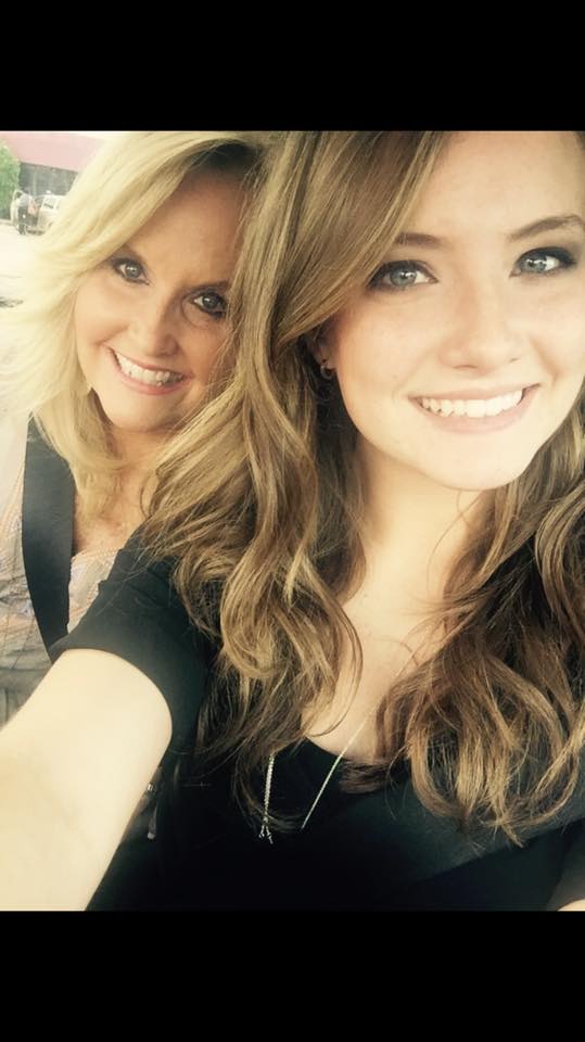 Kari Gooch: The "Quirky" Member of Karen Peck and New River - Southern ...