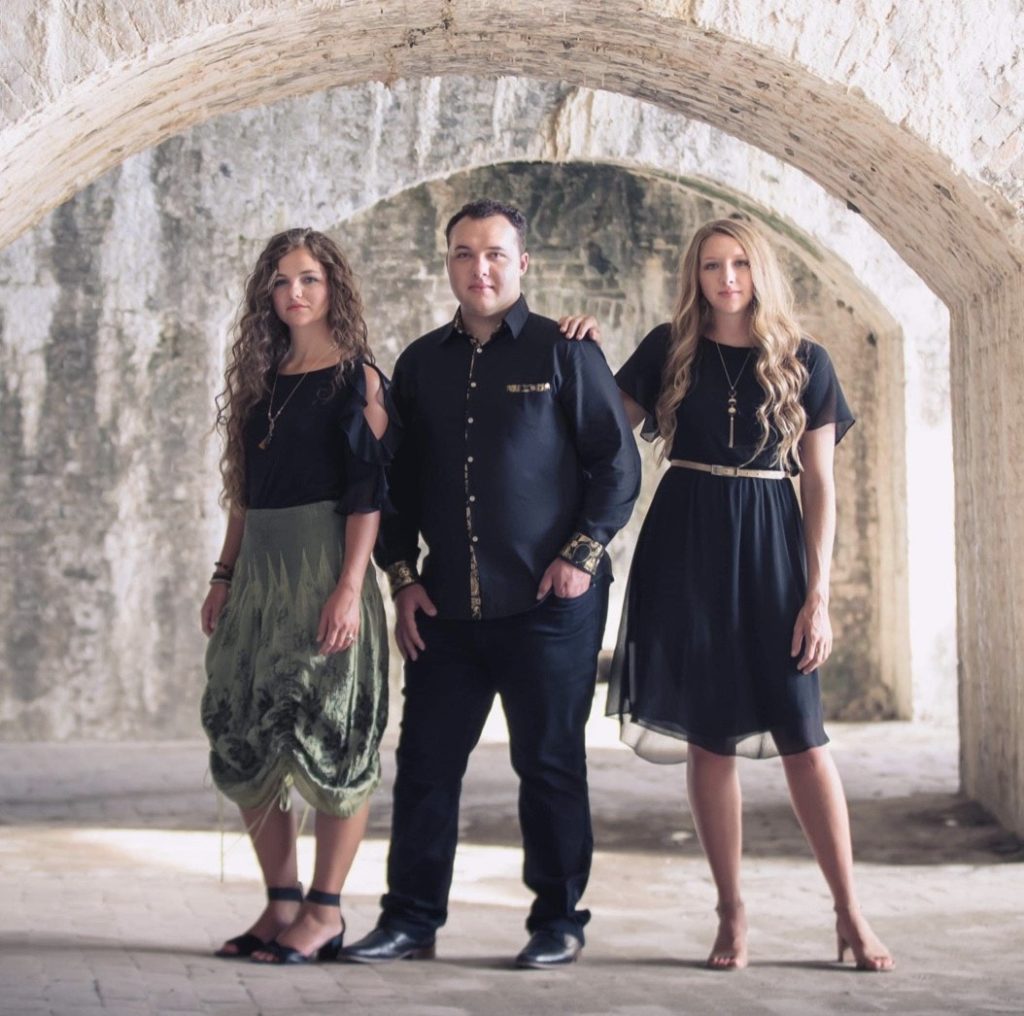 VILLINES TRIO NOMINATED FOR ARKANSAS CMA AWARD AND ADDED TO PERFORMANCE ...